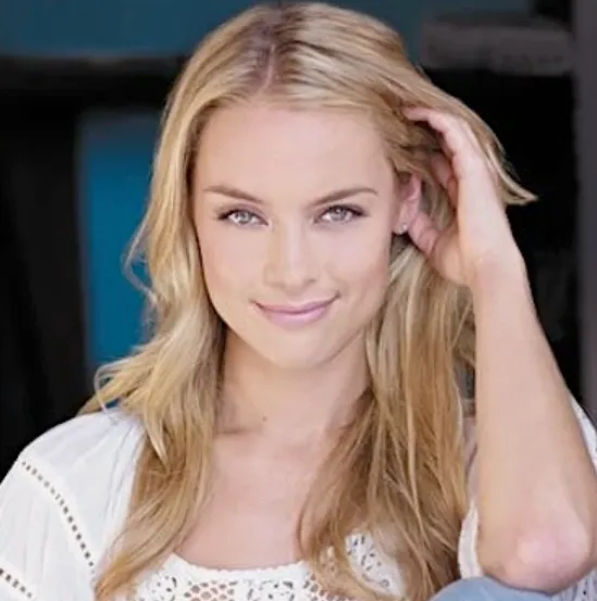 Rachel Skarsten: Biography, Career Journey, Net Worth, and Life Behind ...
