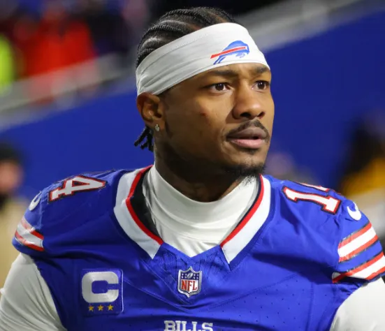 Stefon Diggs' Wife, Age, Height, Weight, Net Worth, Career, And More